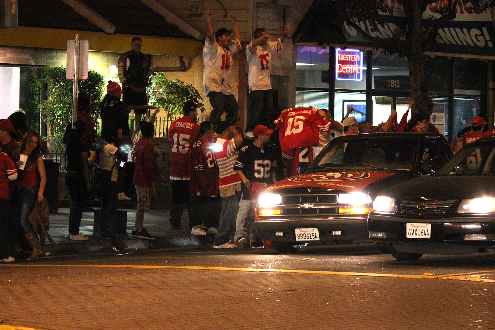 The Mission Celebrates 49ers' Victory - Mission Local