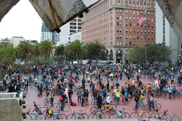 Cyclists Take Over Streets to Celebrate Critical Mass - Mission Local