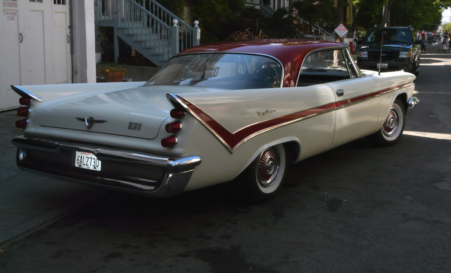 Sharp Fins - Mission Local