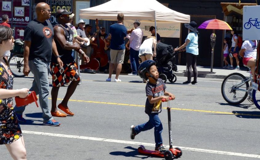 Photo essay: Mission Sunday Streets - Mission Local