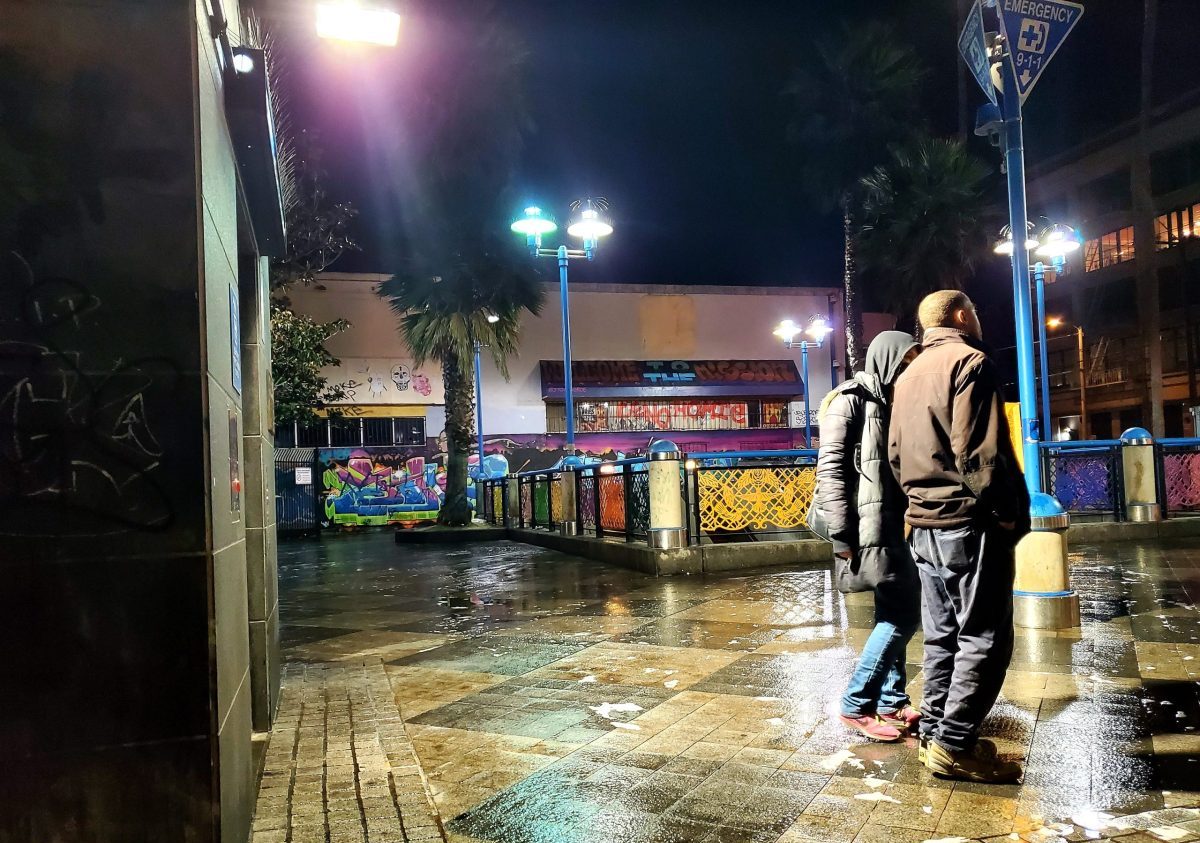 Waiting for the 14-Mission, late night - Mission Local