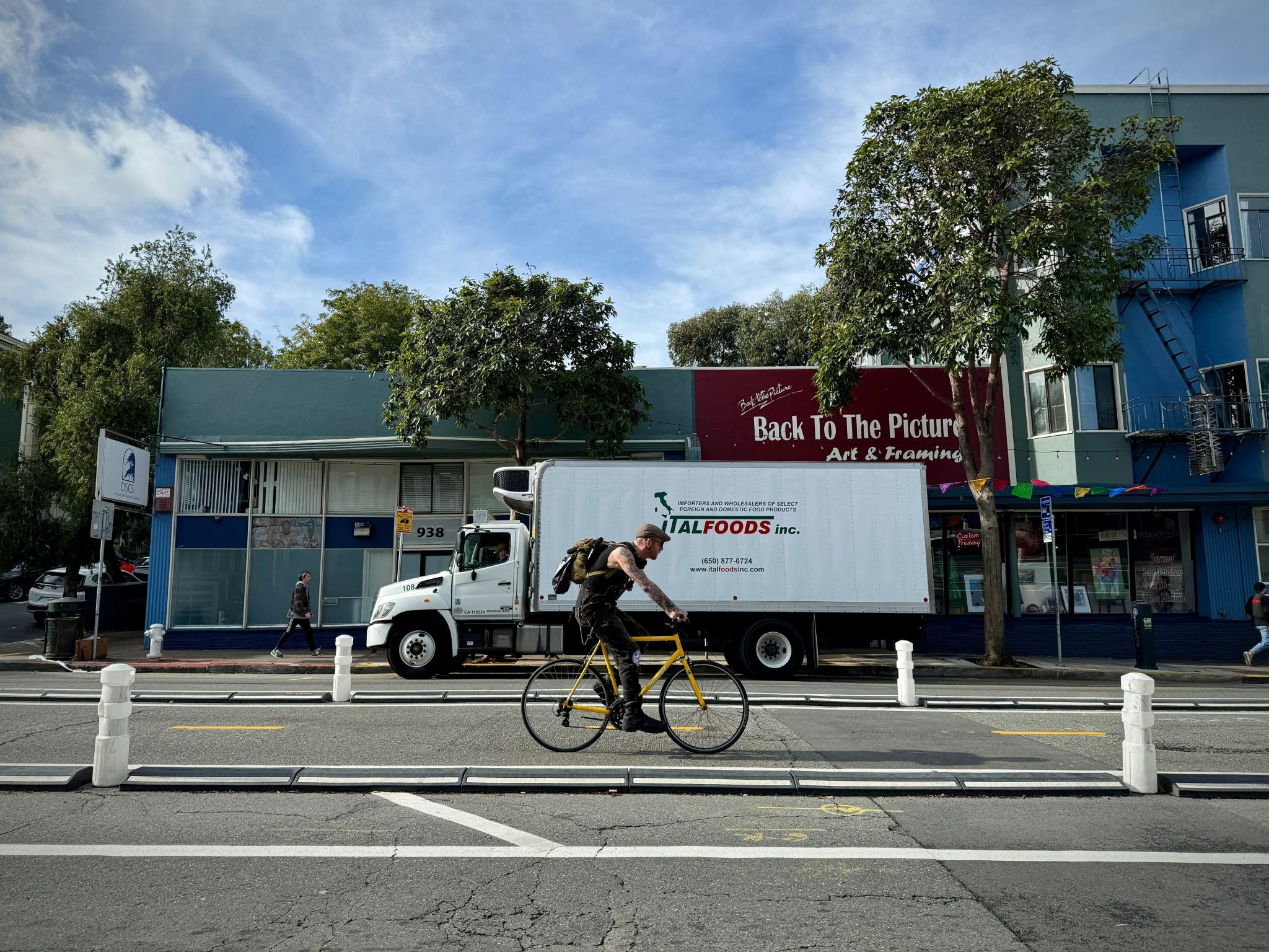 Just how many parking spaces did the Valencia center bike lane remove?